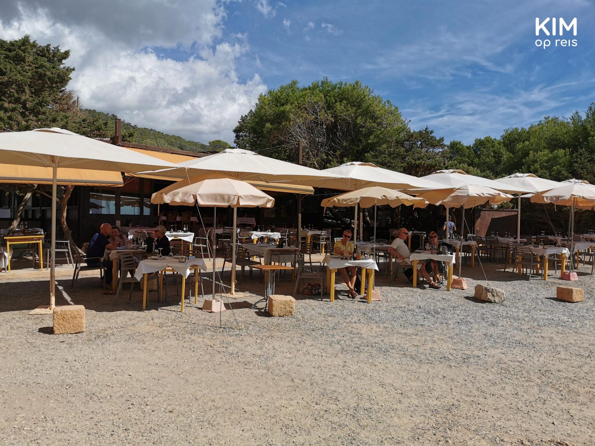 Sa Caleta Ibiza: strand met geheime bezienswaardigheden! | Kim op reis
